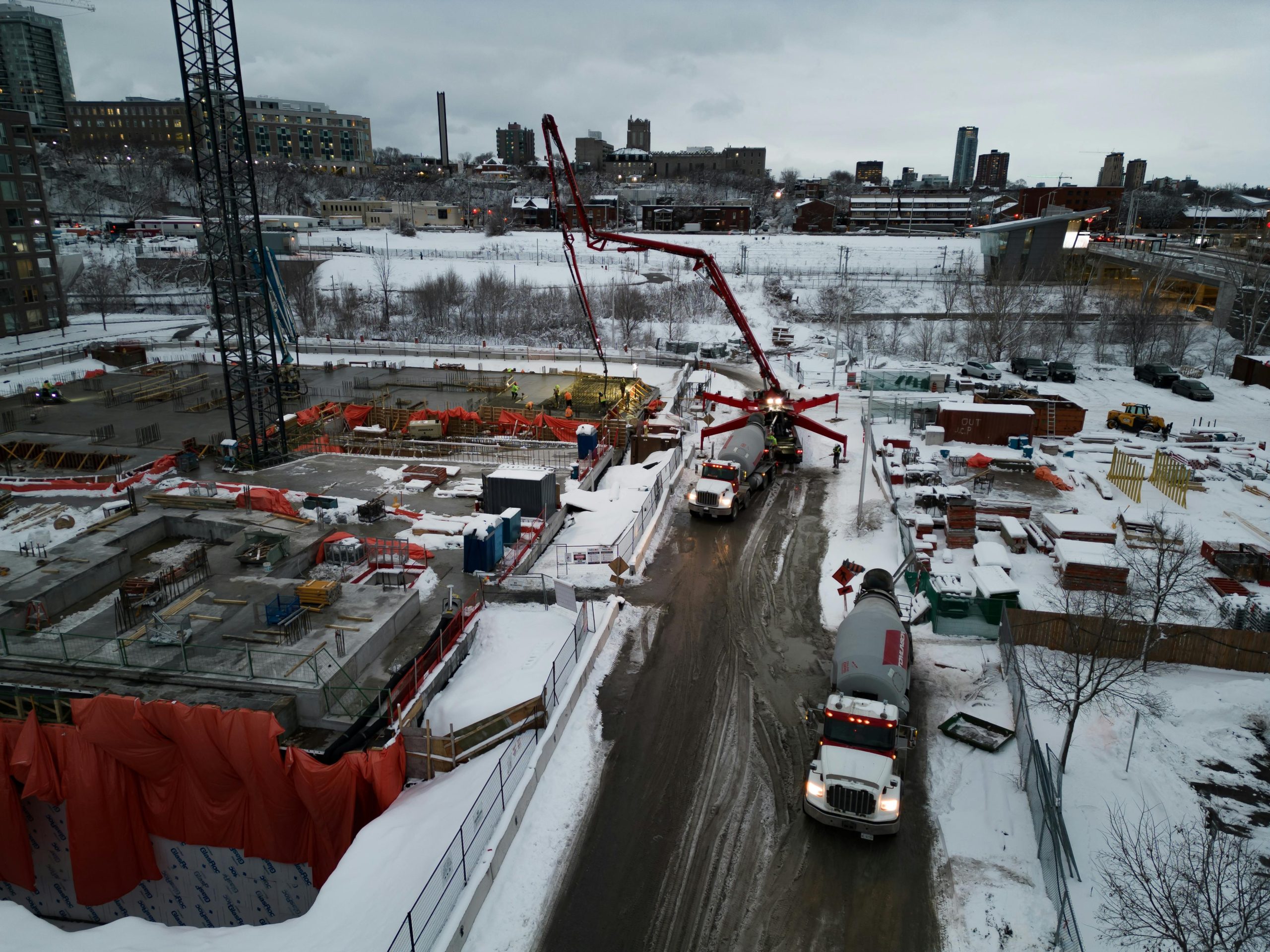 How to Manage Weather Risks in Construction - The Happy Manager